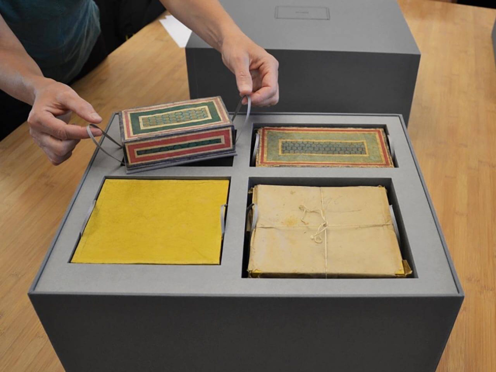 Boîtes de conservation, Cartier | Laurel Parker Book