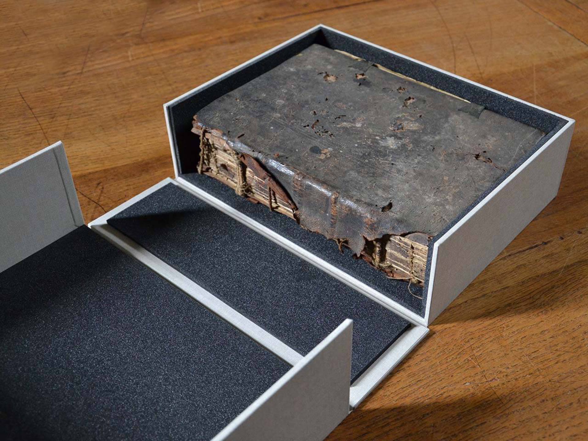 Conservation boxes for the Ecole des Beaux-Arts of Paris | Laurel ...
